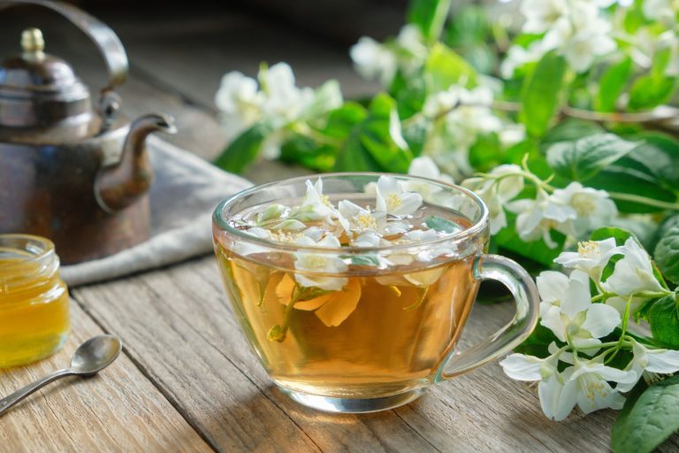 Jasmine Tea Benefits and Side Effects: A Comprehensive Guide