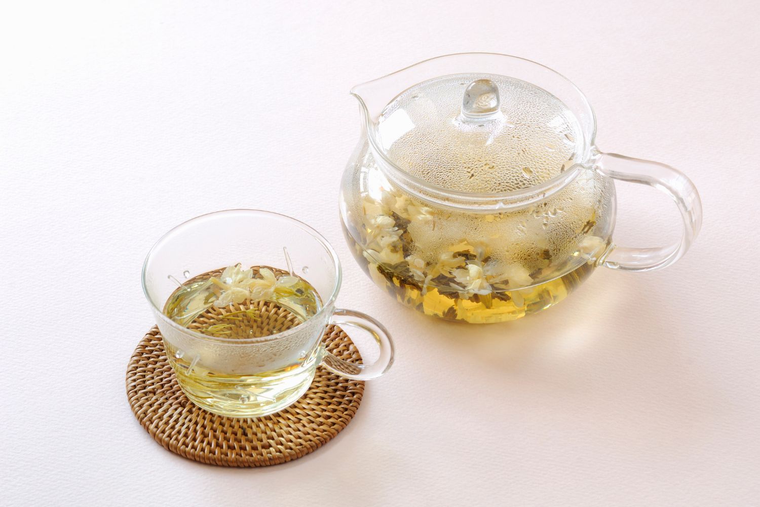 Jasmine Tea Benefits and Side Effects: A Comprehensive Guide